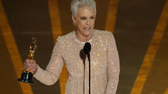Jamie Lee Curtis gewinnt Oscar als beste Nebendarstellerin - Hoefner