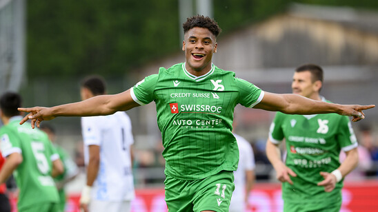 Basel verstärkt Offensive mit Kevin Carlos - Höfner Volksblatt