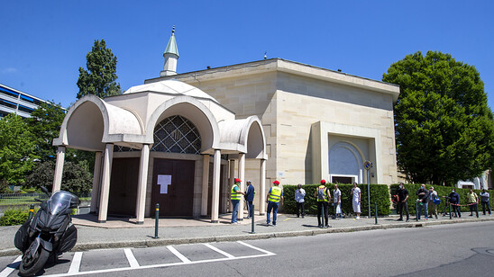 Zulässige Randdaten-Beschaffung eines Moschee-Angestellten in Genf ...