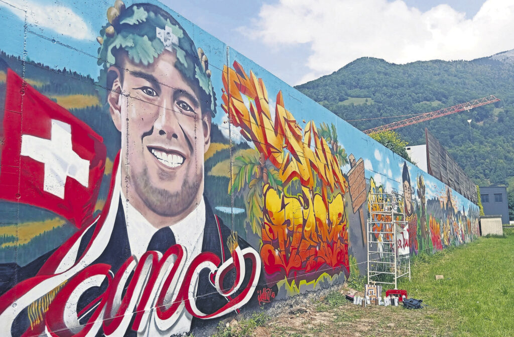 Der Glarner ESAF-Lokalmatador Roger Rychen ist als Graffiti fünf Meter ...