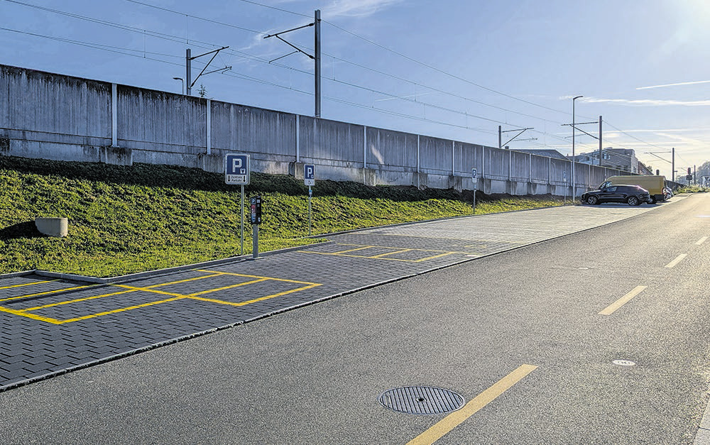 Sanierte Parkplätze stehen für Badi Wollerau bereit - Höfner Volksblatt
